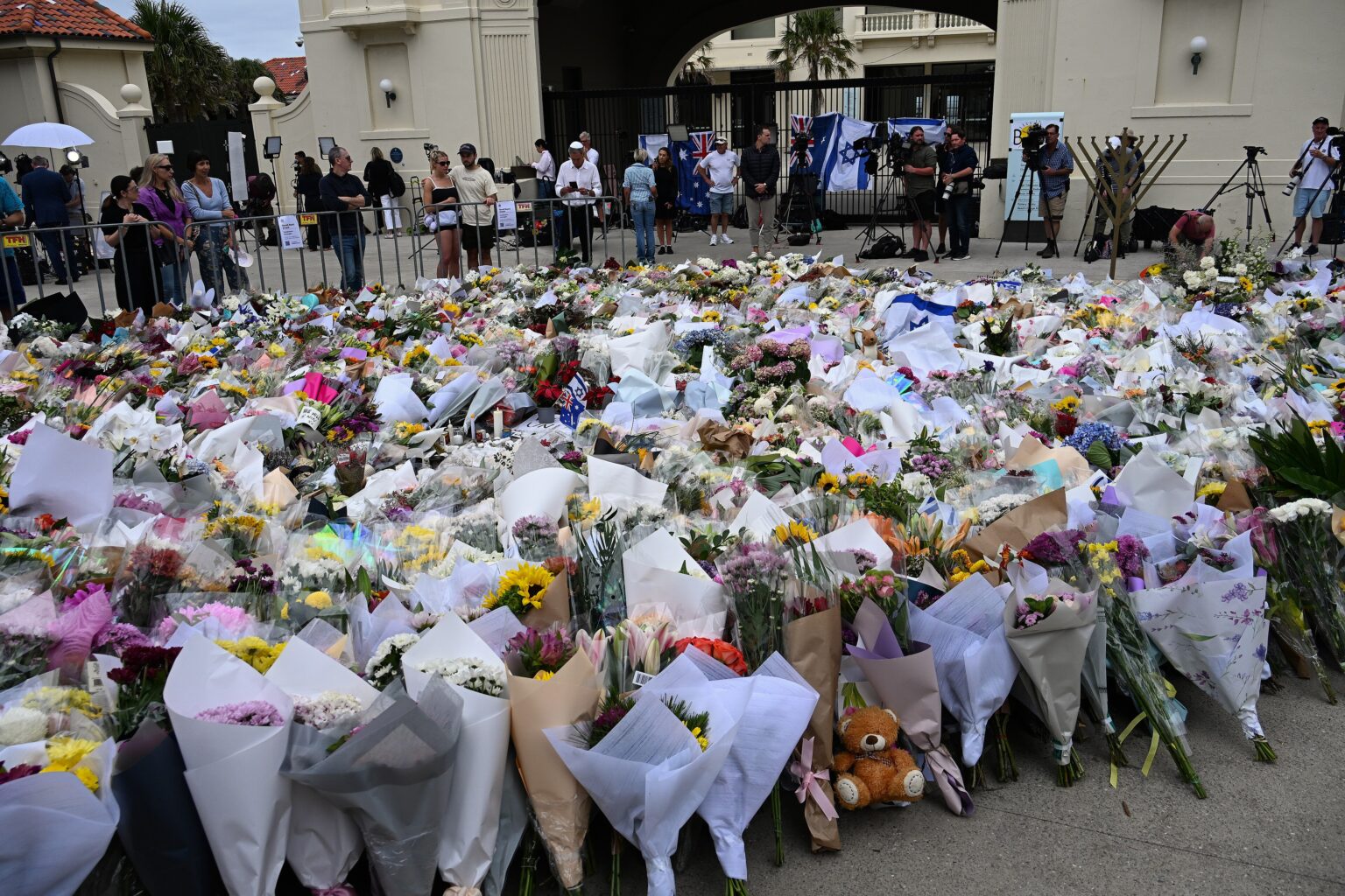 Lessons from Bondi: Rethinking Counter-Extremism in Australia ...